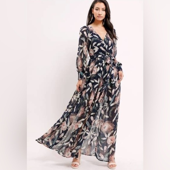Papaya | Dresses | Papaya Feather Patterned Chiffon Long Sleeve ...
